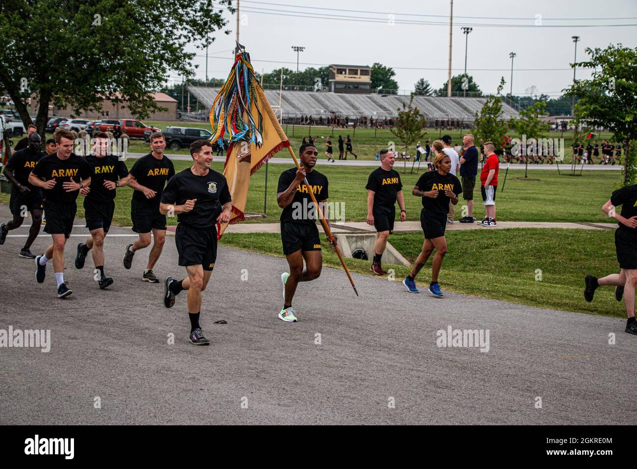 Leaders and Soldiers from the 101st Combat Aviation Brigade, 101st ...