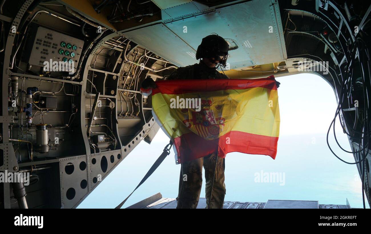 A Spanish flag is displayed in the back of a U.S. Army CH-47 Chinook ...