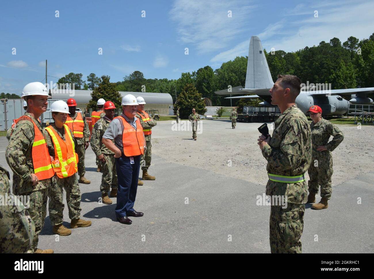 Chief of Navy Reserve Vice Adm. John Mustin; Vice Adm. Ricky Williamson ...