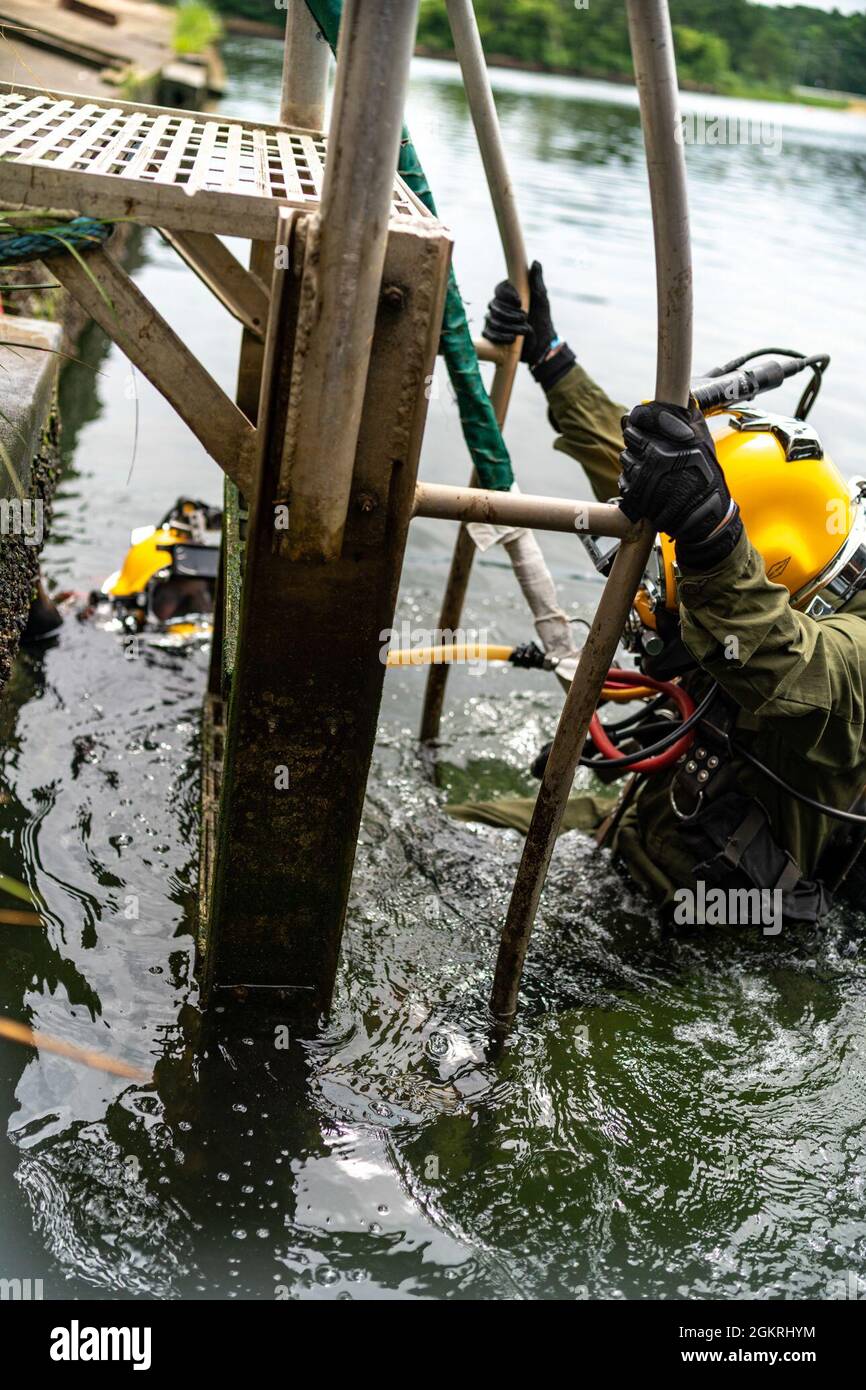 VIRGINIA BEACH, Va. – (June 21, 2021) Navy Diver 2nd Class Colton Berg ...