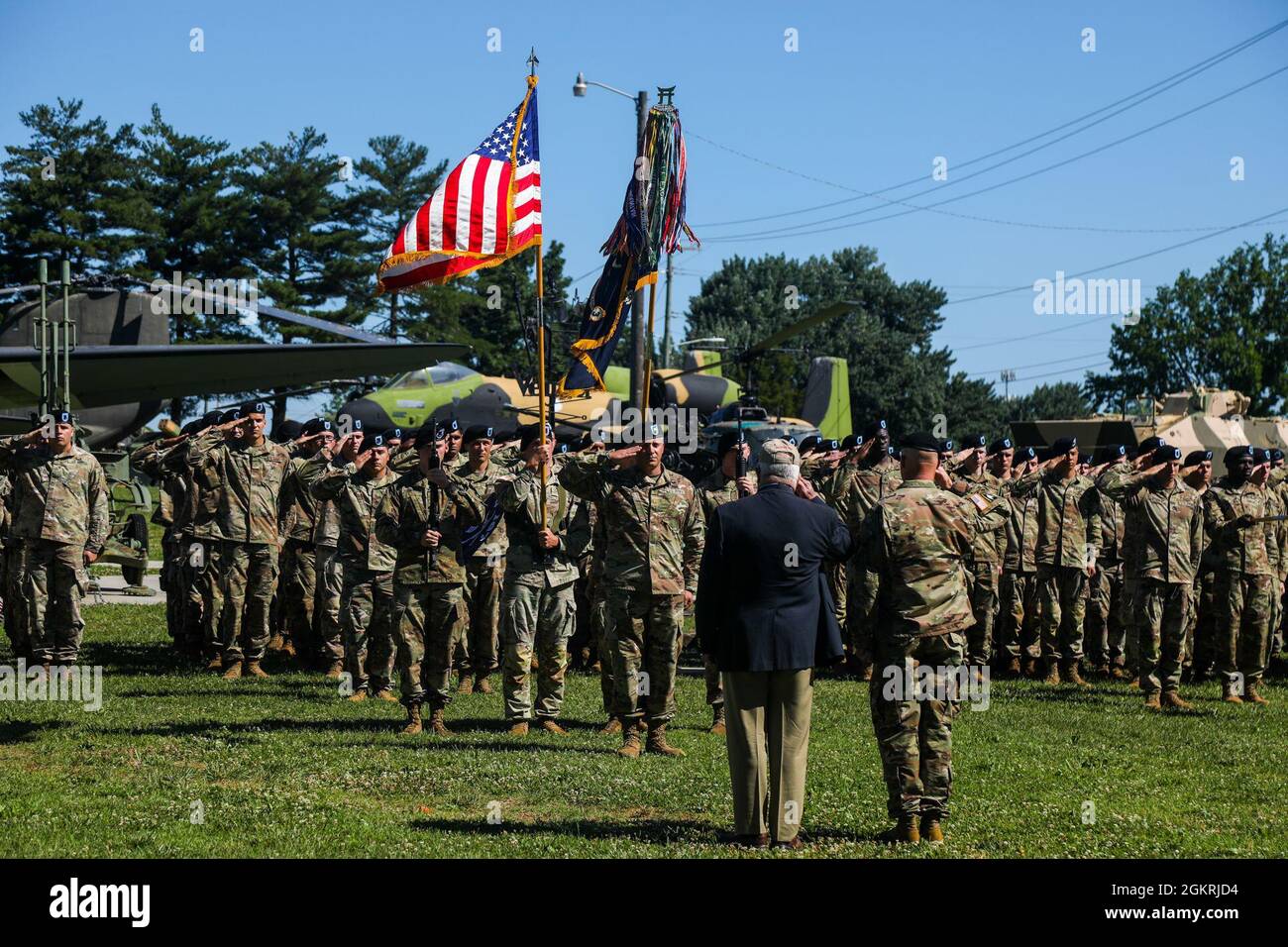 Soldiers and veterans from 3rd Brigade Combat Team, 101st Airborne ...