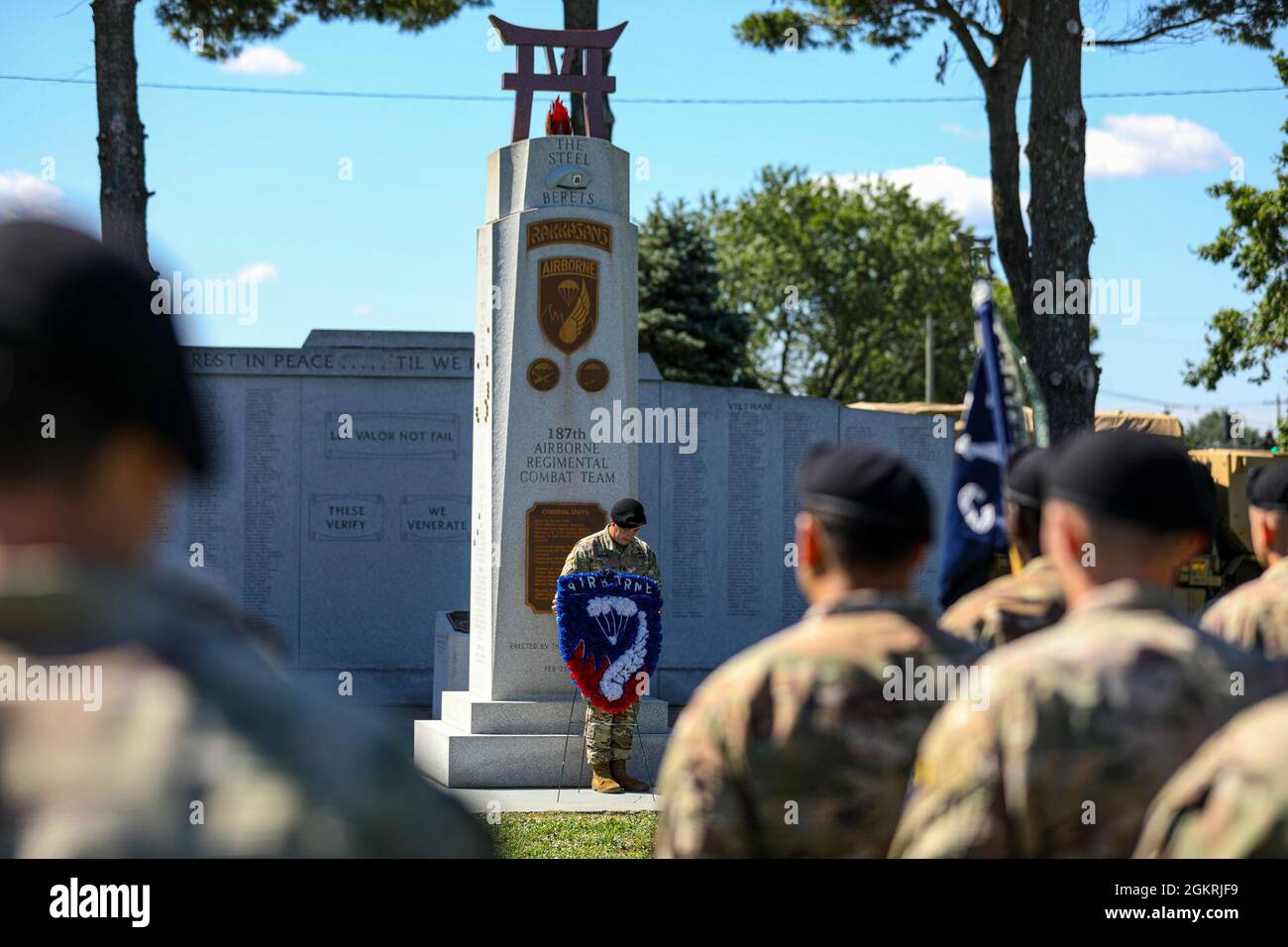 Soldiers and veterans from 3rd Brigade Combat Team, 101st Airborne ...
