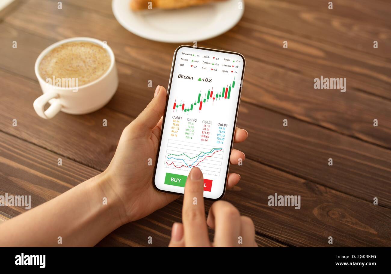 Trading mobile hi-res stock photography and images - Alamy