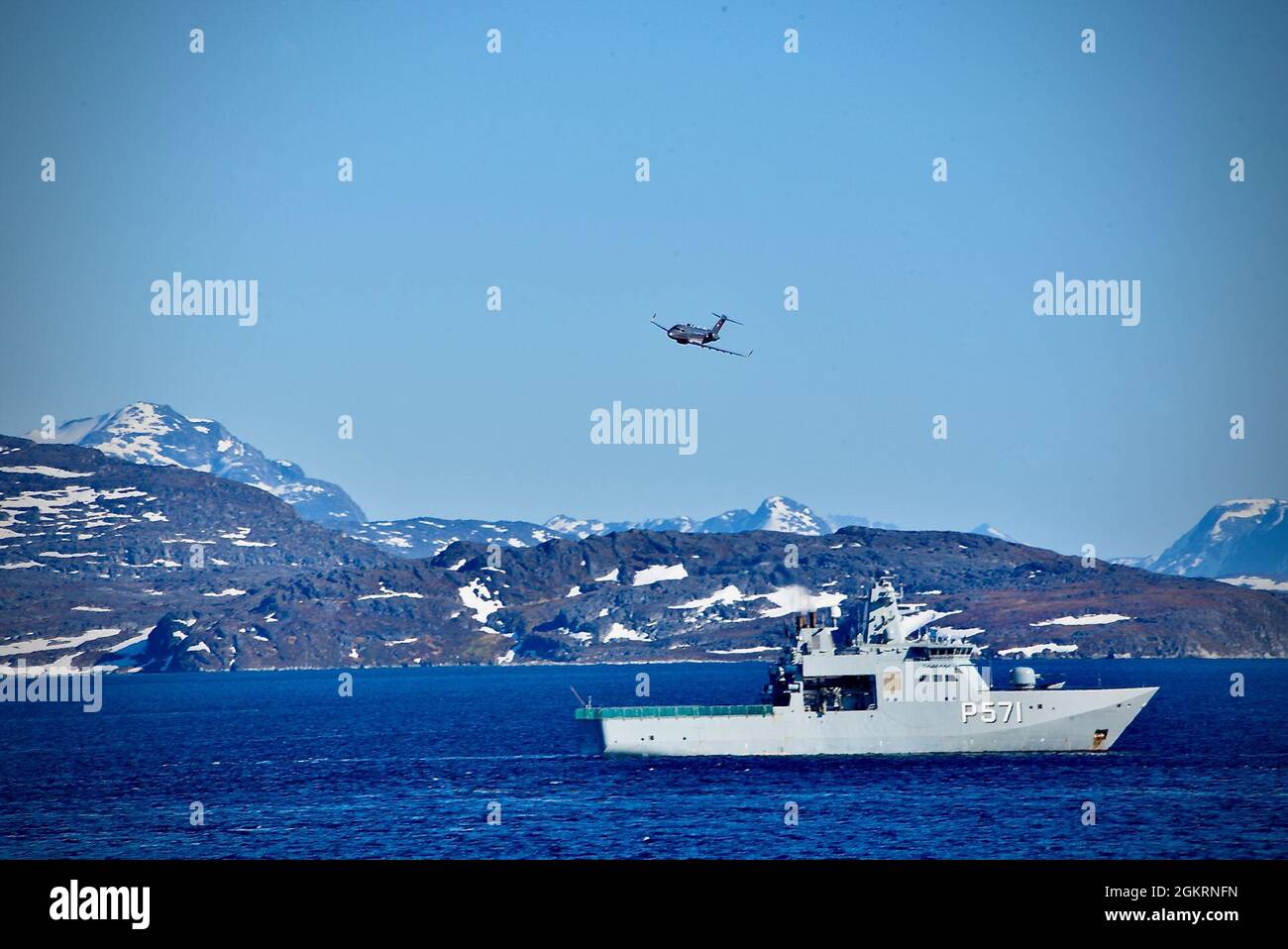 The USCGC Maple (WLB 207) crew participate in a precision airdrop ...
