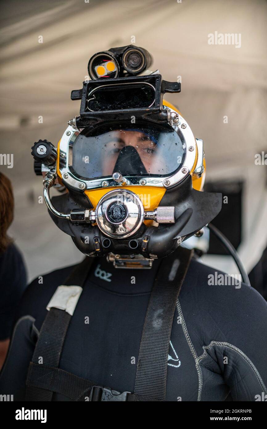 Paul mccauley hi-res stock photography and images - Alamy