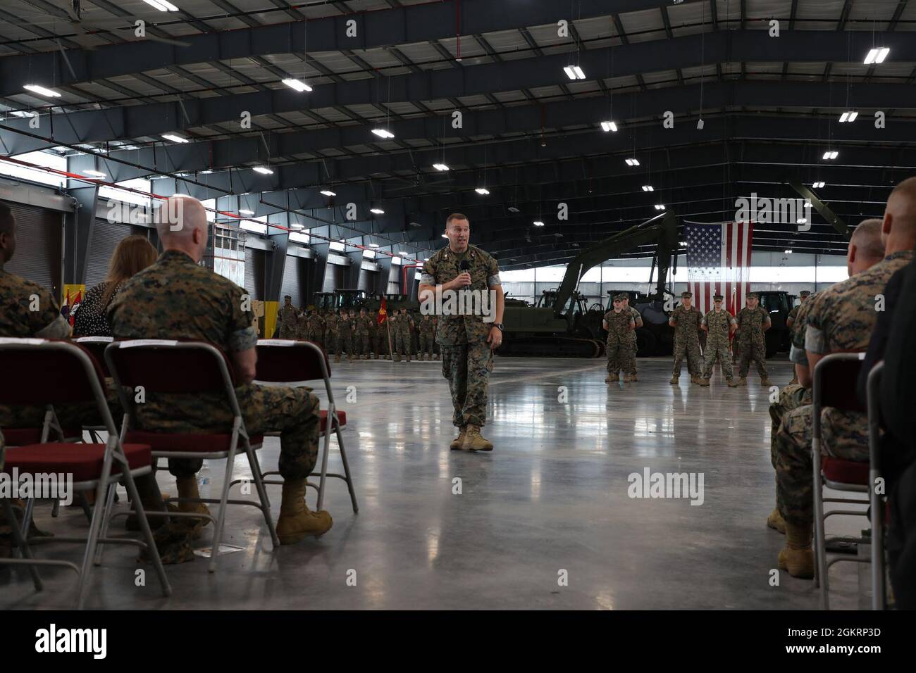 Col. Donald W. Harlow, left, incoming commanding officer, Marine Force ...
