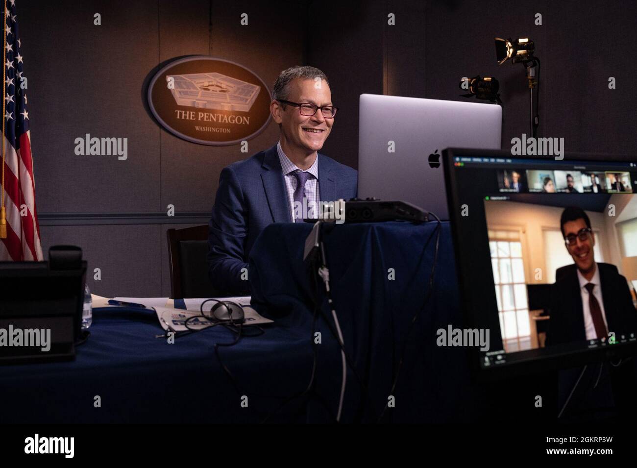 Osd policy hi-res stock photography and images - Alamy