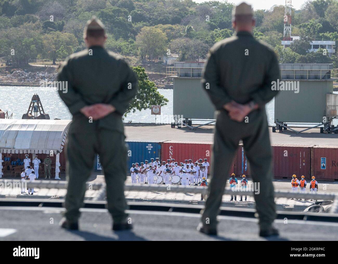210623-N-WU807-1194 TRINCOMALEE, Sri Lanka (June 23, 2021) Lt ...