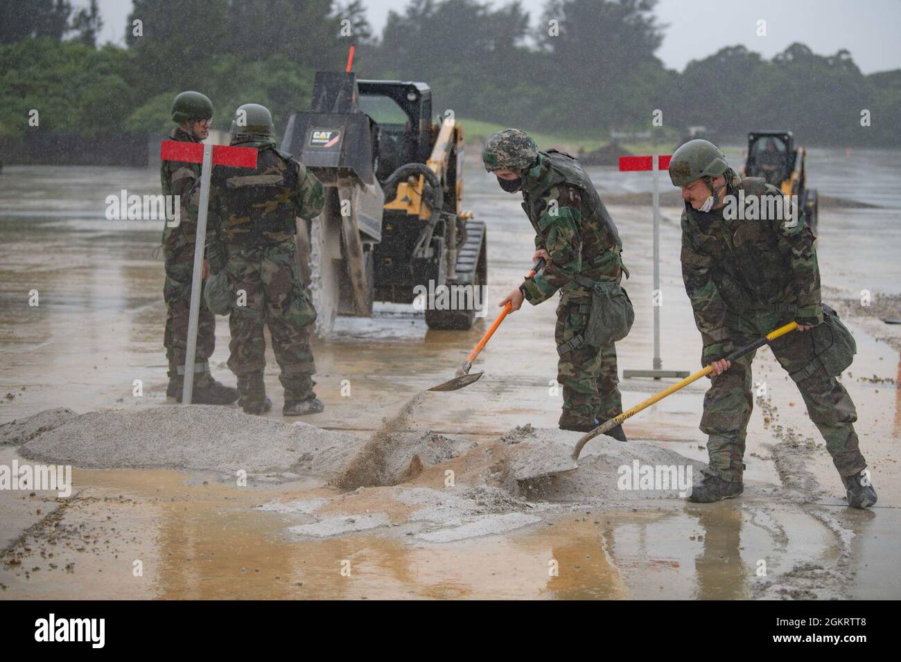 Damaged airfields hi-res stock photography and images - Alamy