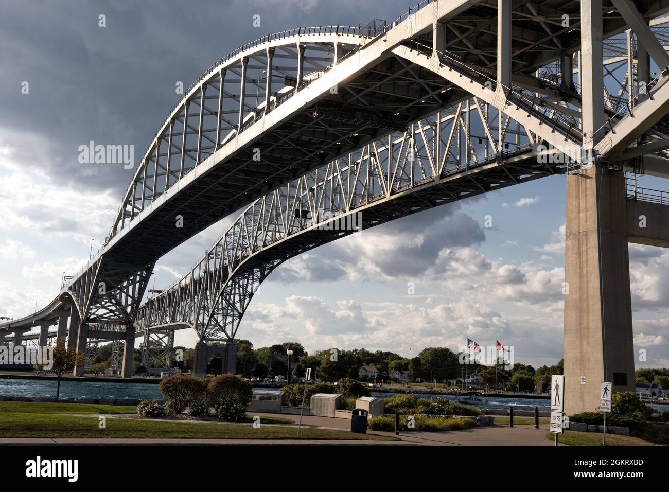 Bluewater bridge sarnia hi-res stock photography and images - Alamy