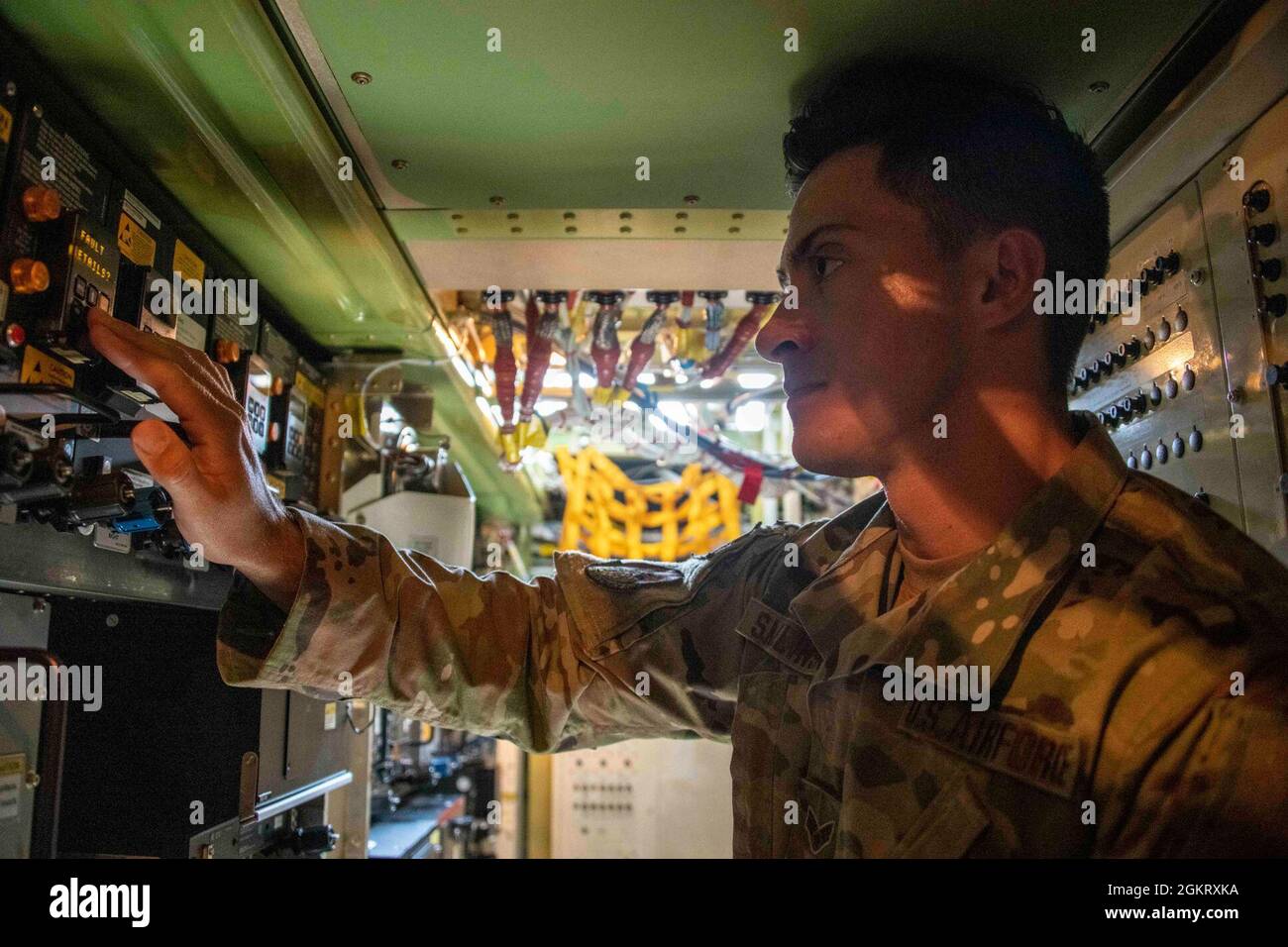 U.S. Air Force Senior Airman Ryan Smolinski, 714th Aircraft Maintenance ...