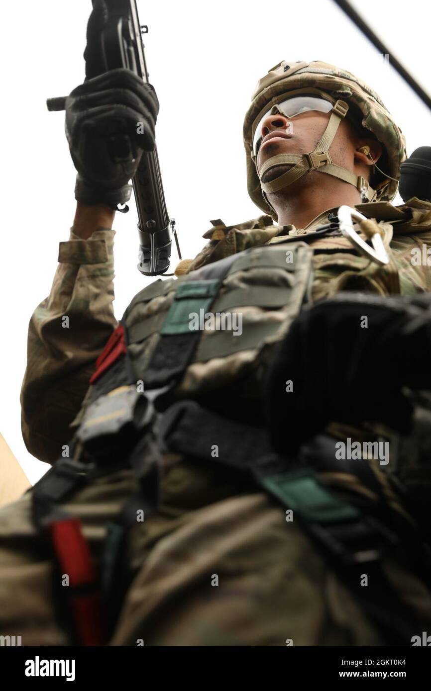 A Soldier with Bravo Company, 87th Division Sustainment Support ...