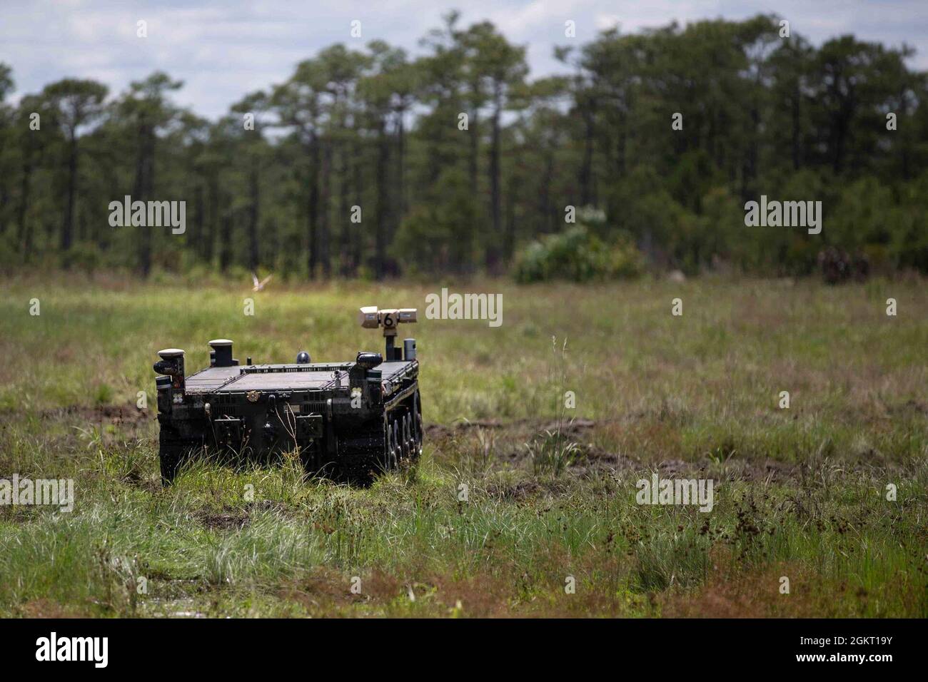 U.S. Marines with 1st Battalion, 2d Marine Regiment (1/2), 2d Marine ...