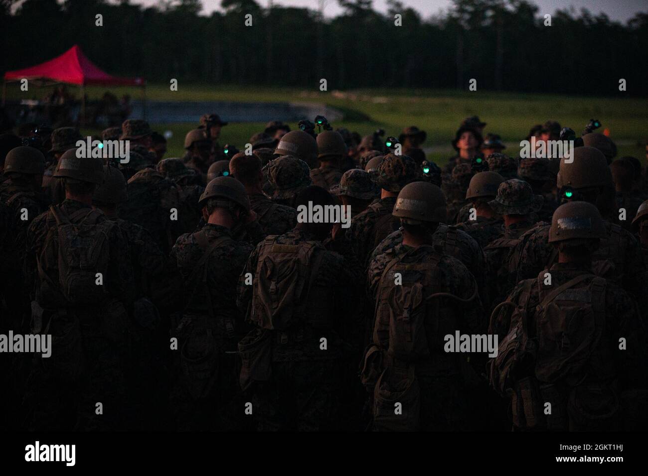 U.S. Marines with Echo Company, Infantry Training Battalion (ITB ...