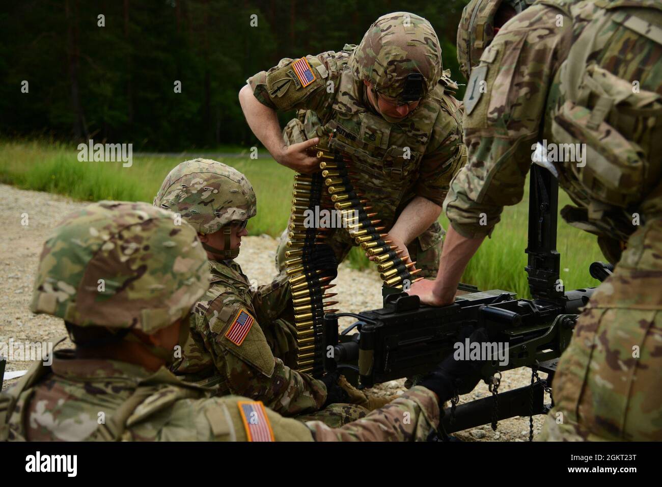 U.S. Soldiers, assigned to 2nd General Support Aviation Battalion, 1st ...