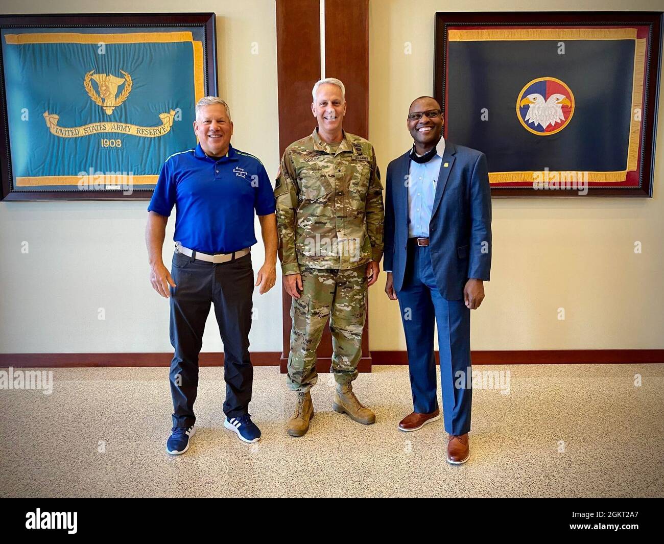 Brig. Gen. Robert S. Cooley Jr., chief of staff, U.S. Army Reserve ...