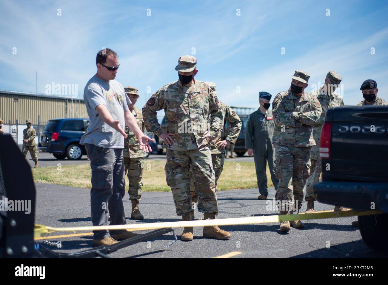 U.S. Air Force Lt. Gen. Michael A. Loh, center, director, Air National ...