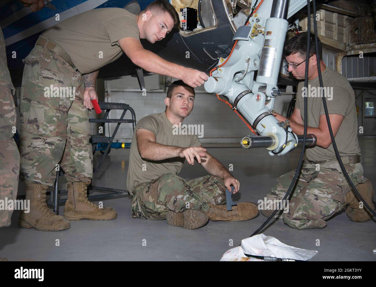 919th special operations maintenance squadron hi-res stock photography ...