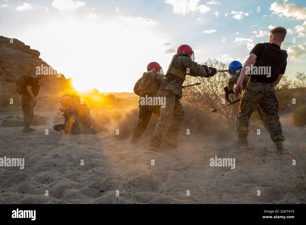 Marine corps martial arts instructor trainer hi-res stock photography ...