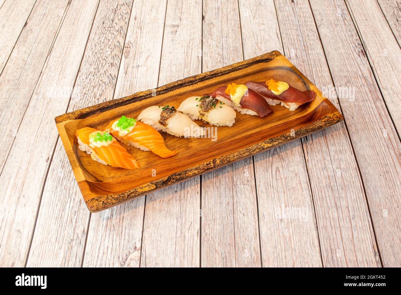 Portions of tuna fish hi-res stock photography and images - Alamy