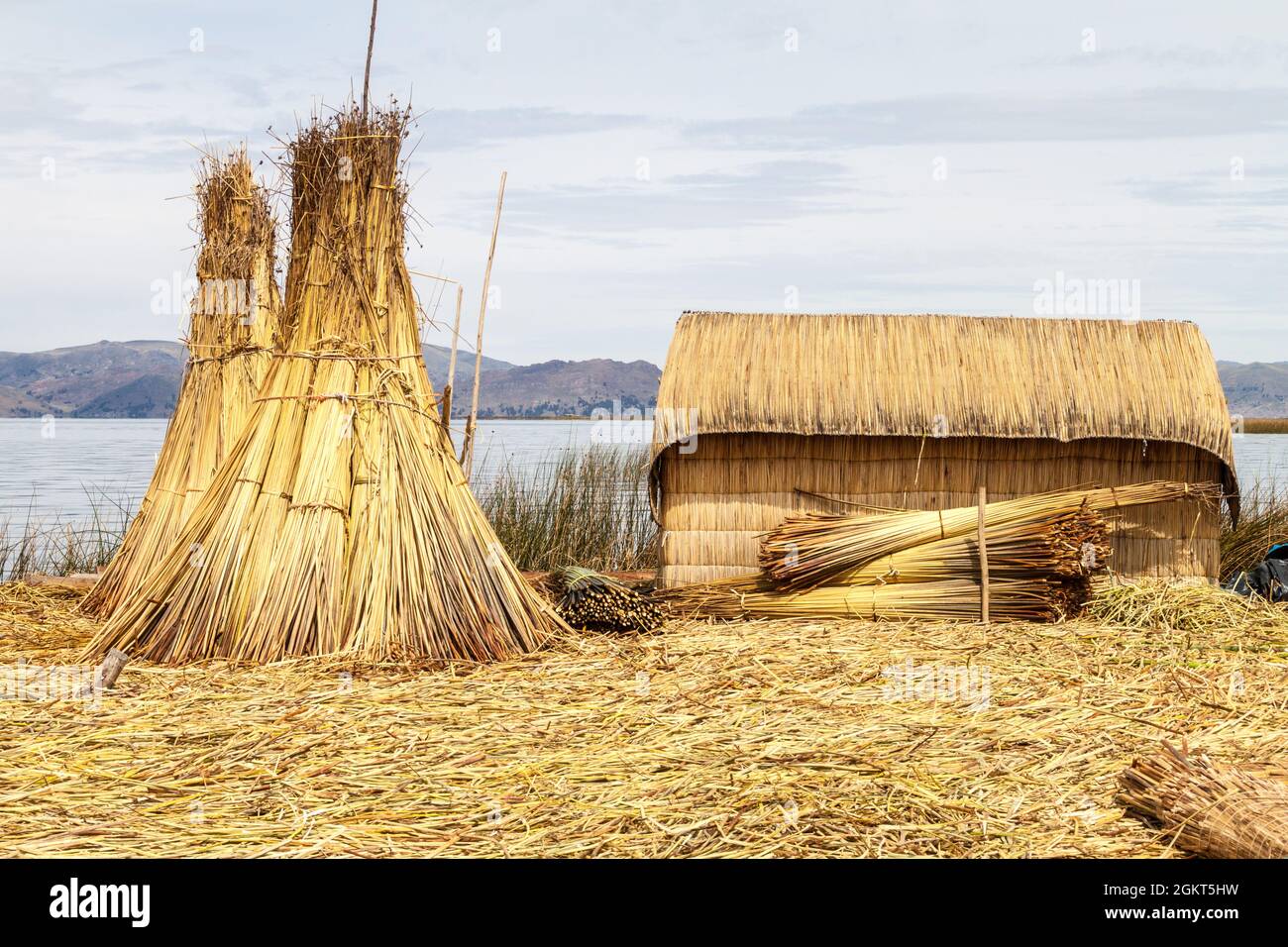 One of Uros floating islands, Titicaca lake, Peru Stock Photo - Alamy