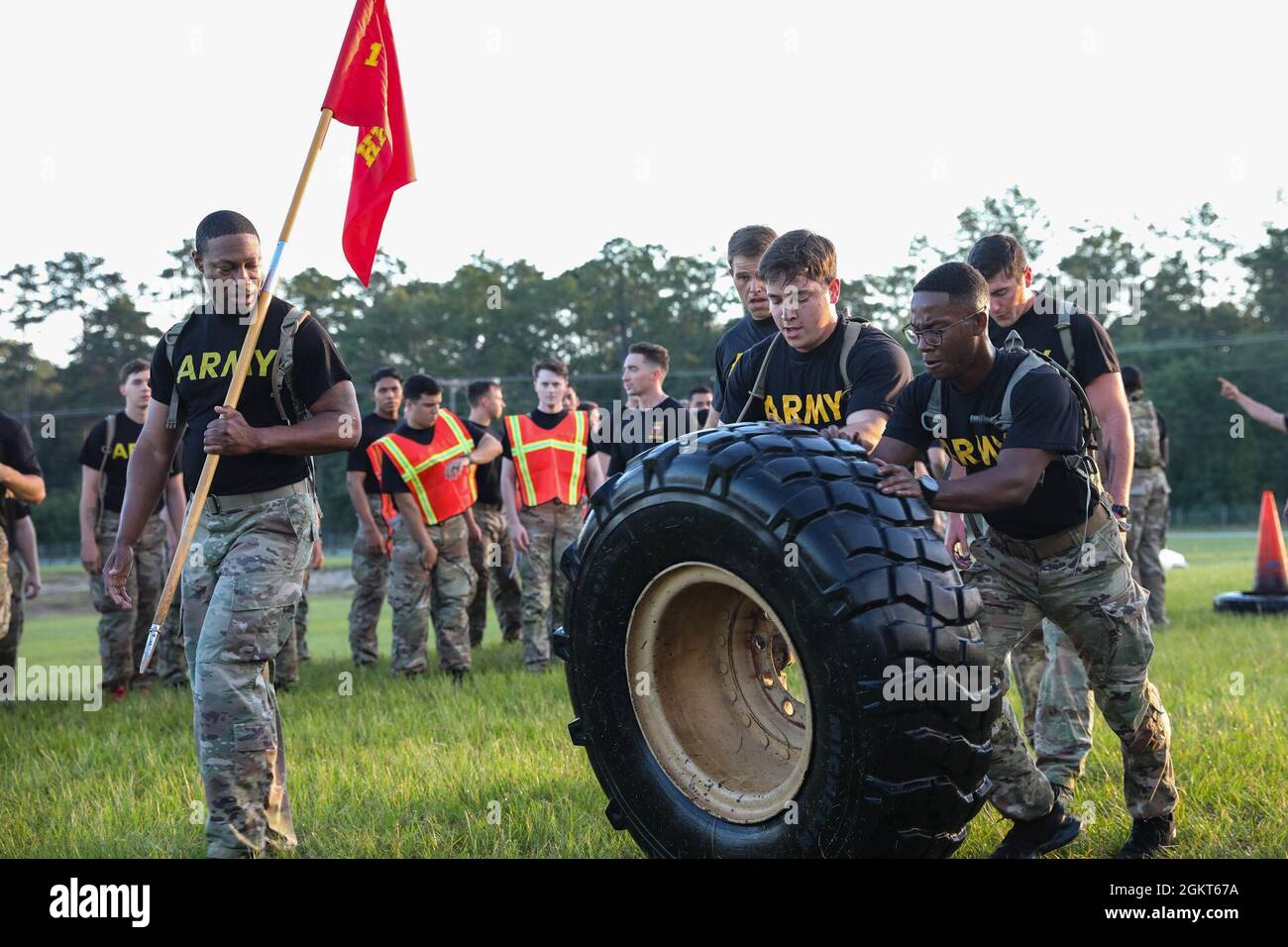 Soldiers from 1st Battalion, 9th Field Artillery Regiment, 2nd Armored ...