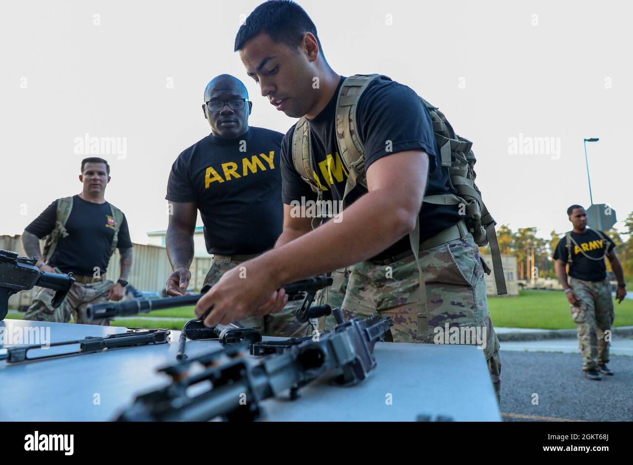 Sgt. Jonathan Pardo, a fire control specialist, assigned to 1st ...