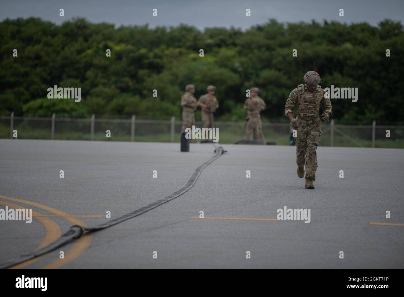 Airmen from the 18th Logistics Readiness Squadron conduct static ...