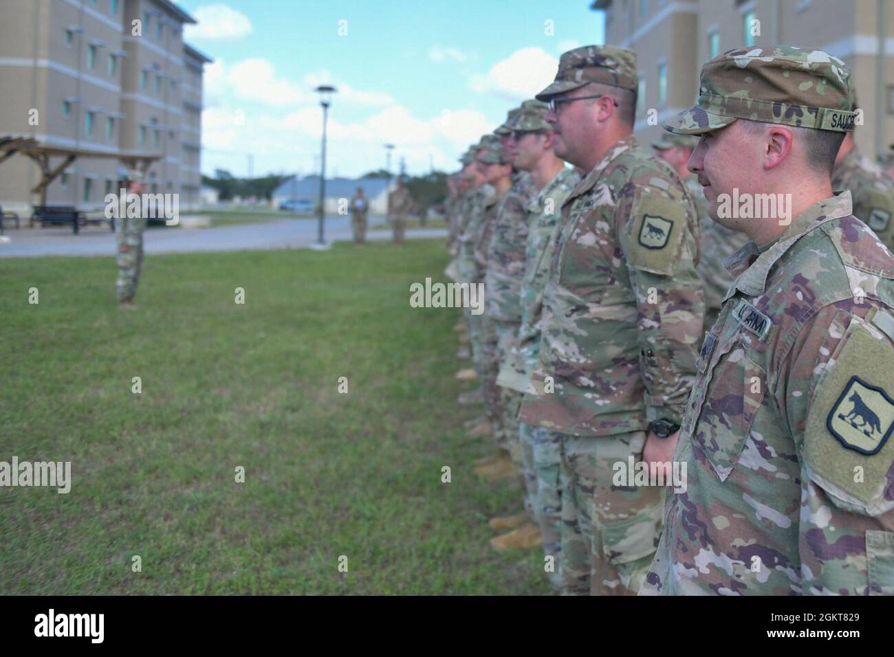 196th maneuver enhancement brigade hi-res stock photography and images ...