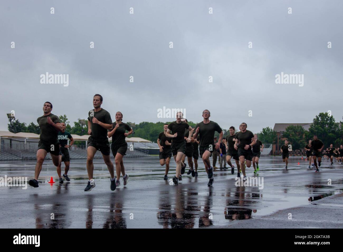 U.S. Marine Corps officer candidates from Alpha and Delta Company ...