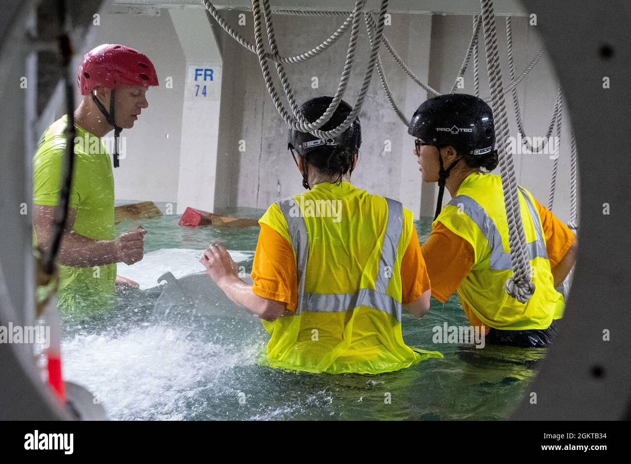 210628-N-CP731-0263 NEWPORT, R.I. (June 28, 2021) Naval Reserve ...
