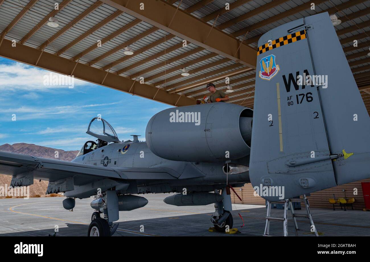 757th aircraft maintenance squadron hi-res stock photography and images ...