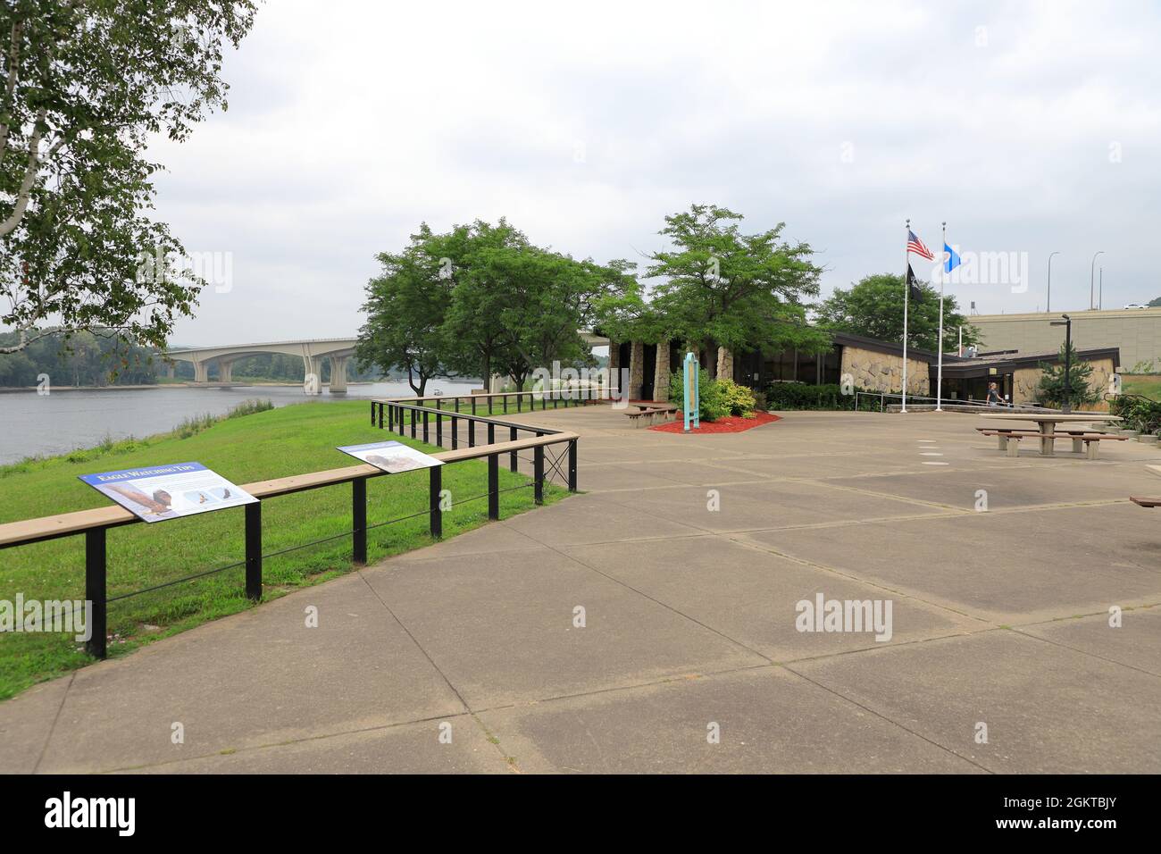 The park of Dresbach Welcome Center by Mississippi River along ...