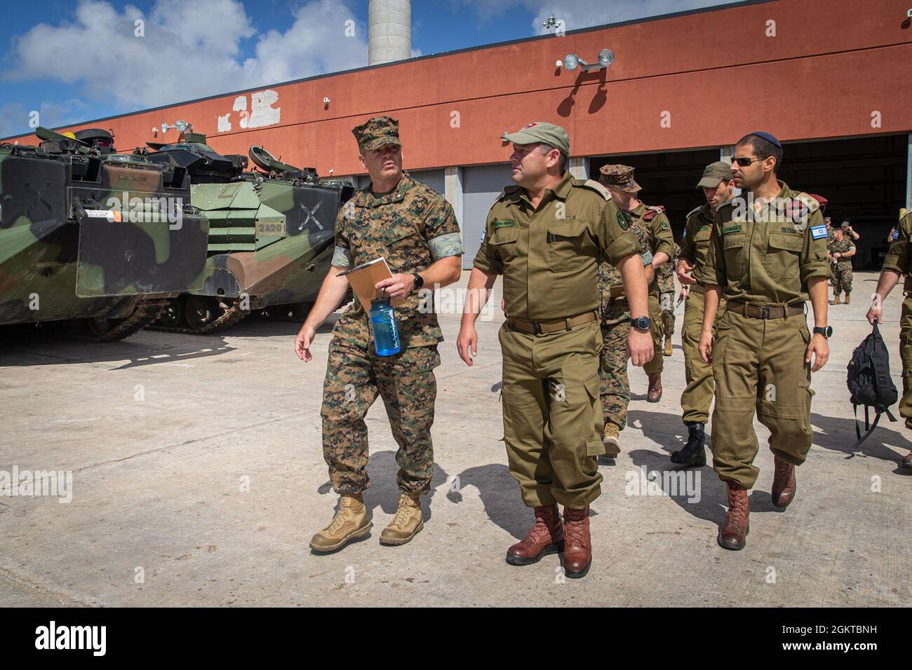 U.S. Marines with 2d Assault Amphibian Battalion (AABn.), 2d Marine ...