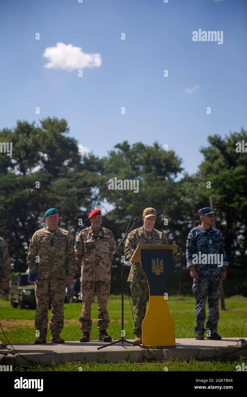210628-M-KO875-1114 OLESHKY SANDS, Ukraine (June 28, 2021) U.S. Navy ...