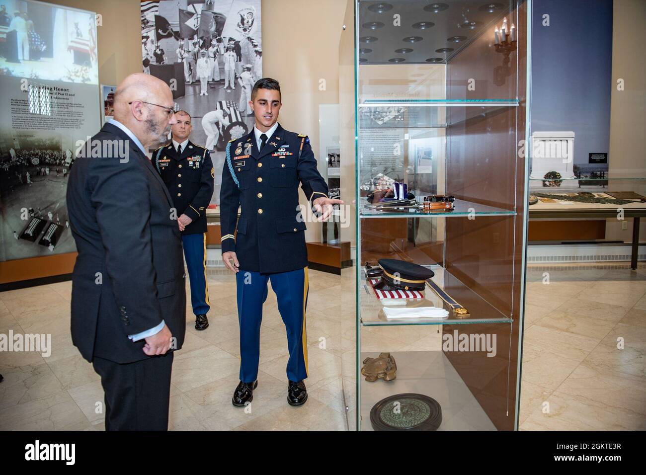 U.S. Army 1st Lt. Andrew Katz, Commander of the Guard at the Tomb of ...