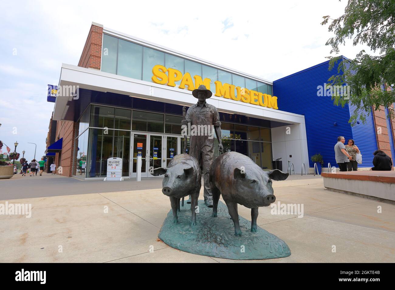 Spam Museum with farmer and pigs statue.Austin.Minnesota.USA Stock ...