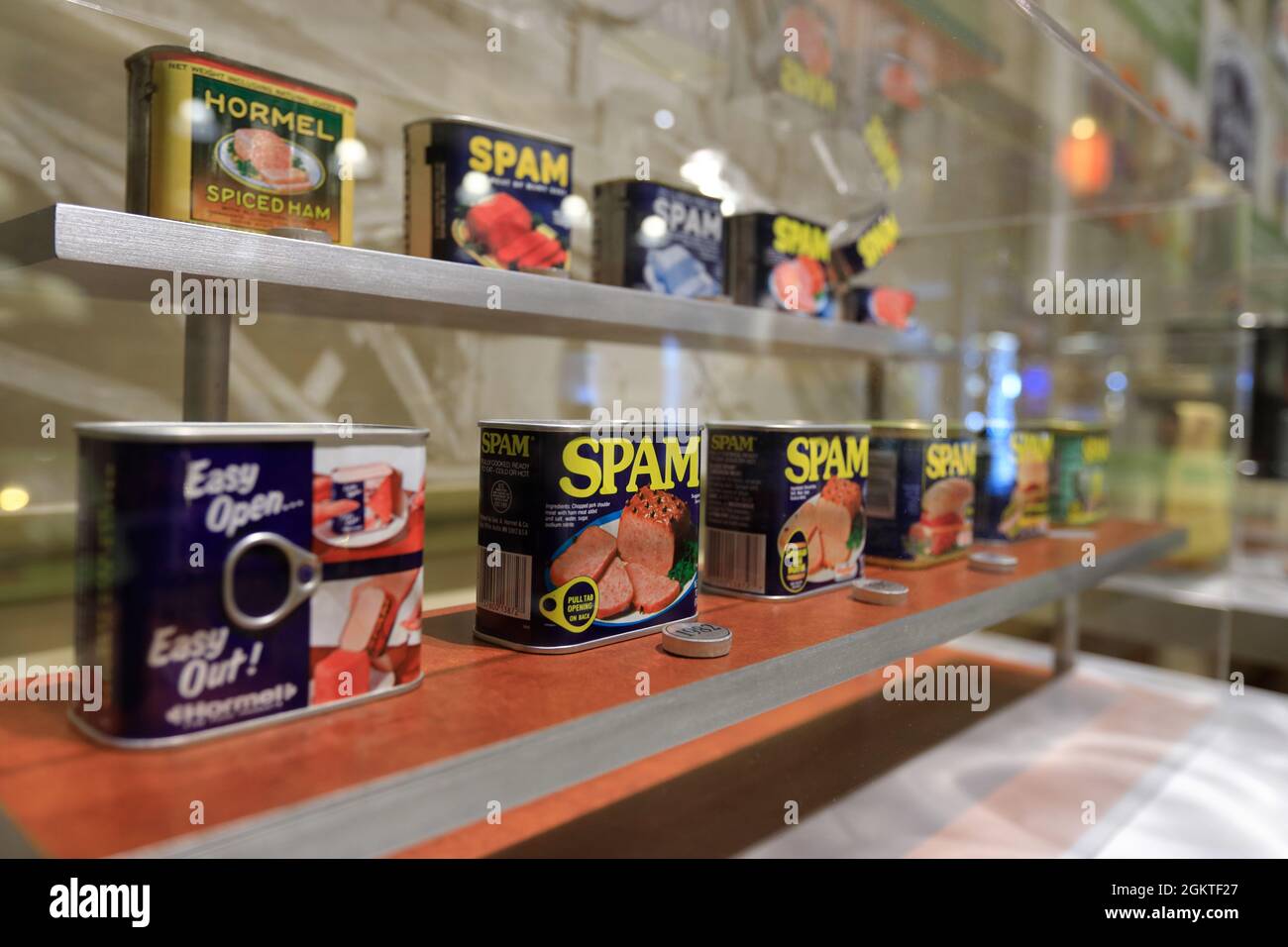 Spam cans hi-res stock photography and images - Alamy