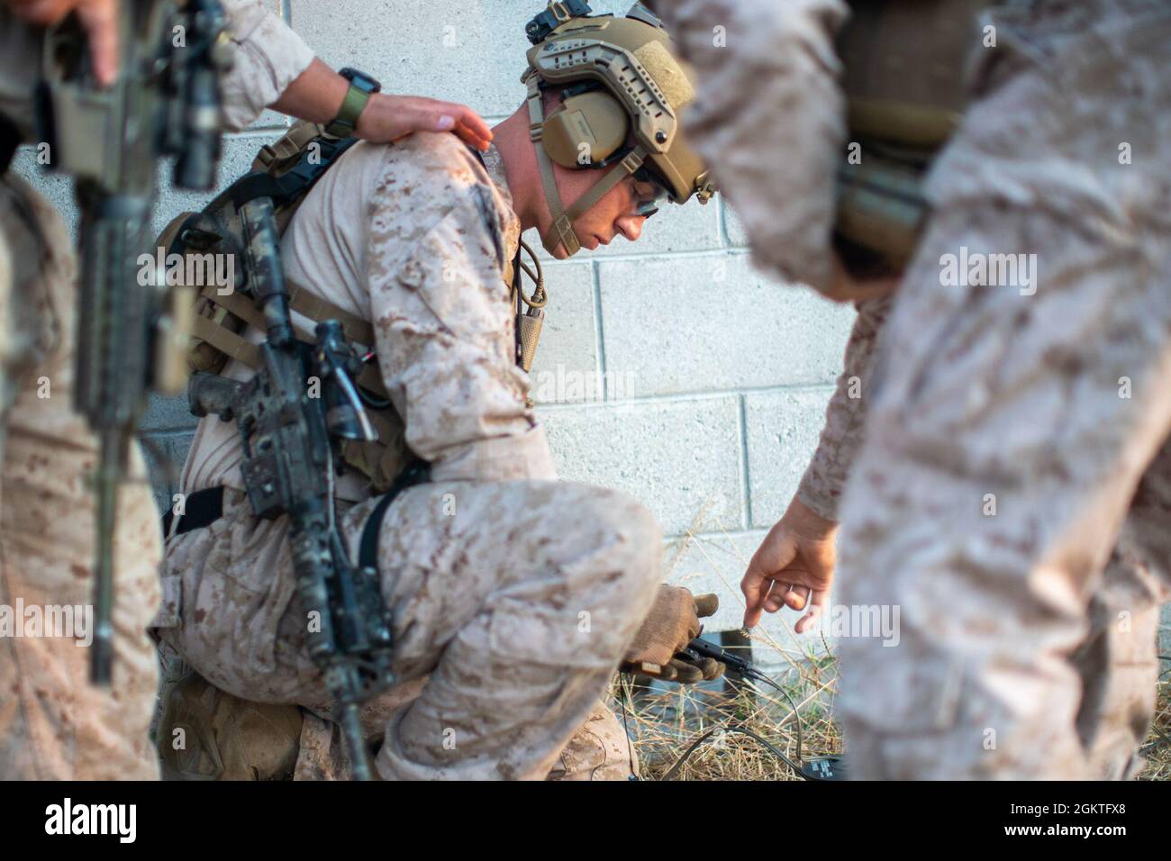 Explosive breaching charge hi-res stock photography and images - Alamy