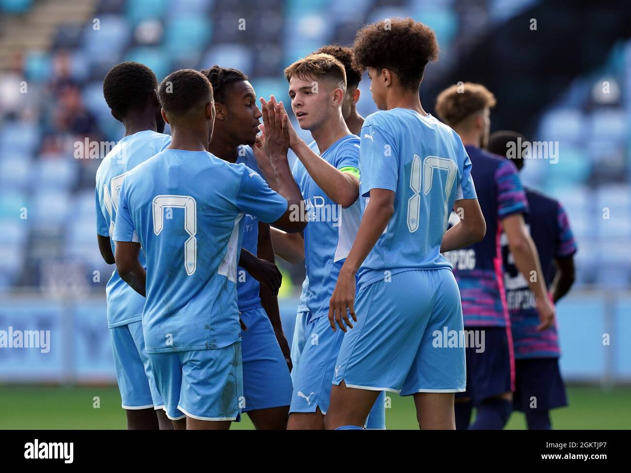 James mcatee celebrates hi-res stock photography and images - Alamy