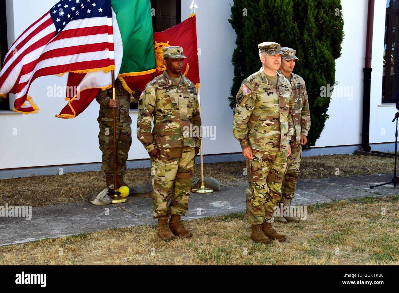 (From right to left) U.S. Army Lt. Col. Scott F. Wyatt, outgoing ...
