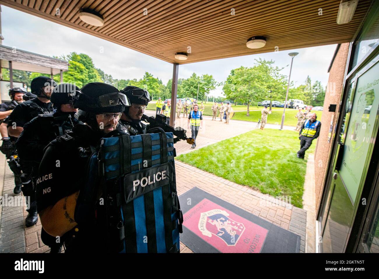 Northamptonshire police department hi-res stock photography and images ...