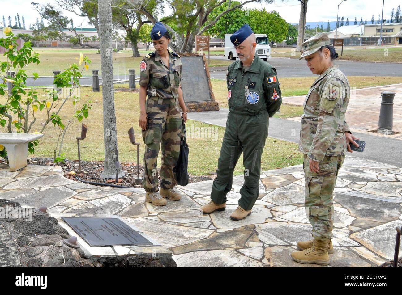 French Air Force Gen. Louis Pena, talks with the members from the 25th ...