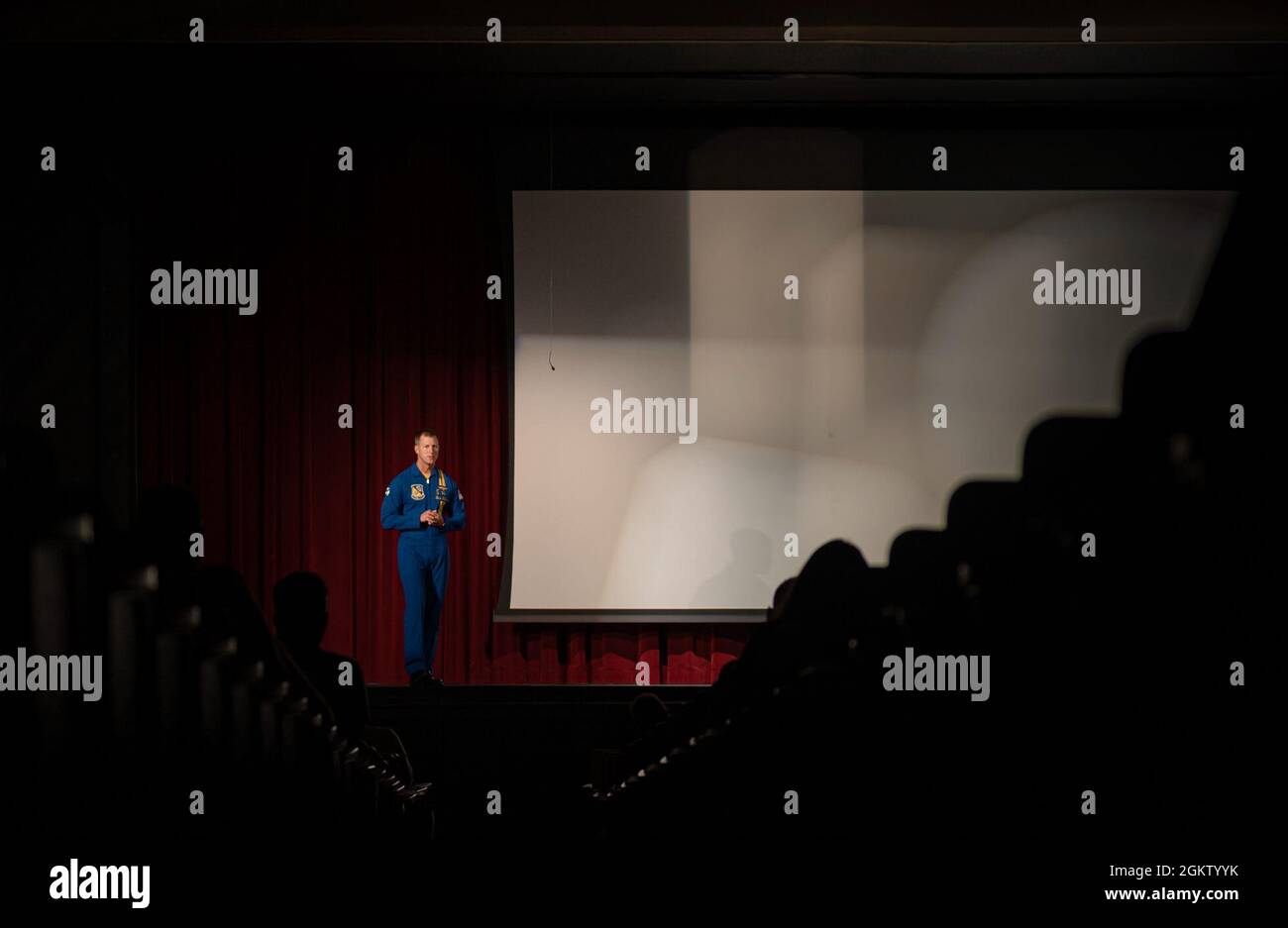 210702-N-JH293-1053 OVERLAND PARK, Mo. (July 2, 2021) Cmdr. Ben Walborn ...