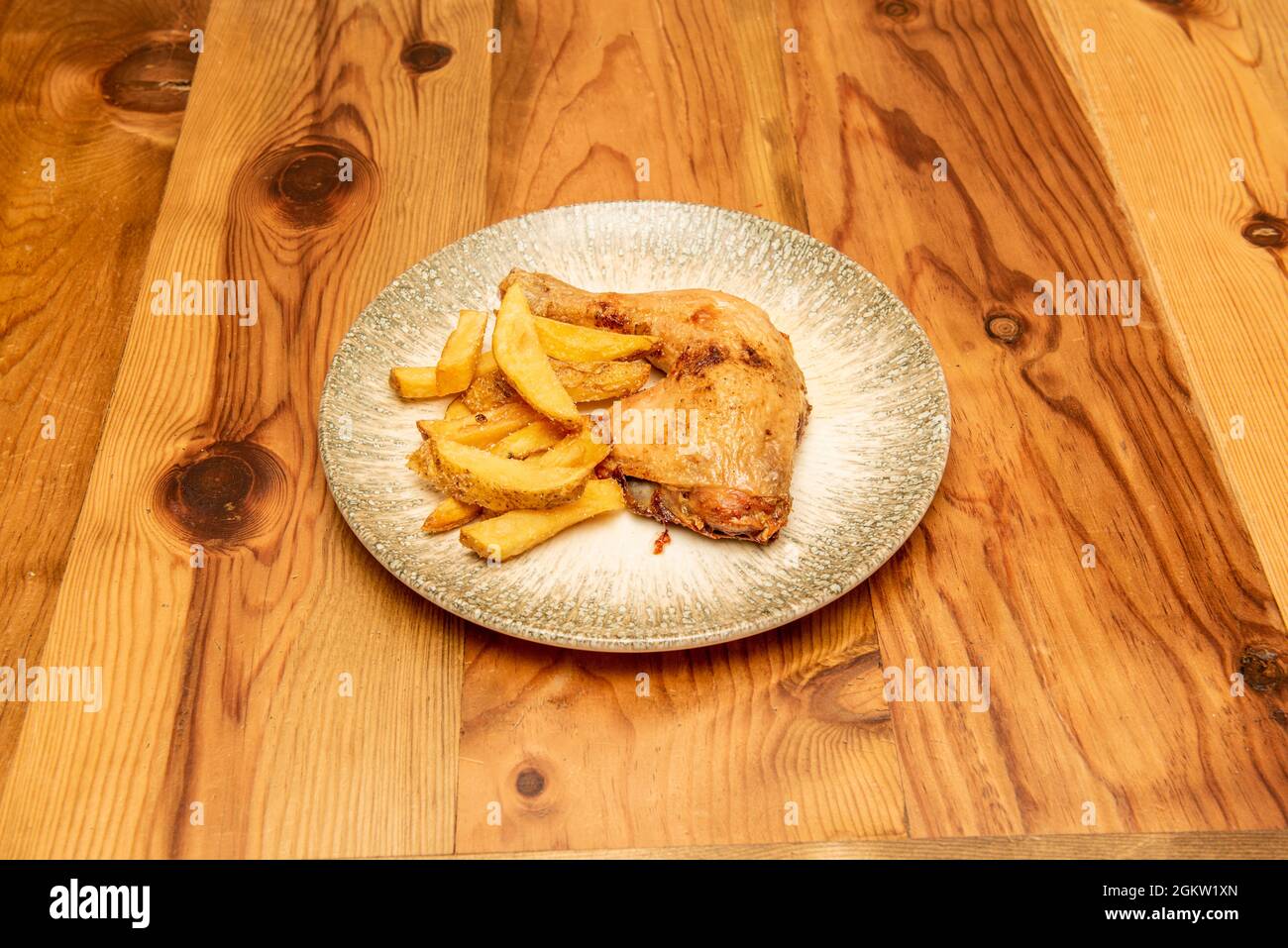 Rotisserie chicken leg hi-res stock photography and images - Alamy