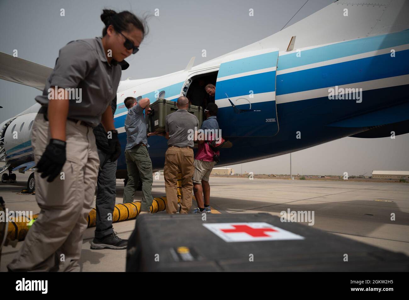 U.S. Airmen assigned to the Special Operations Task Force-East Africa ...