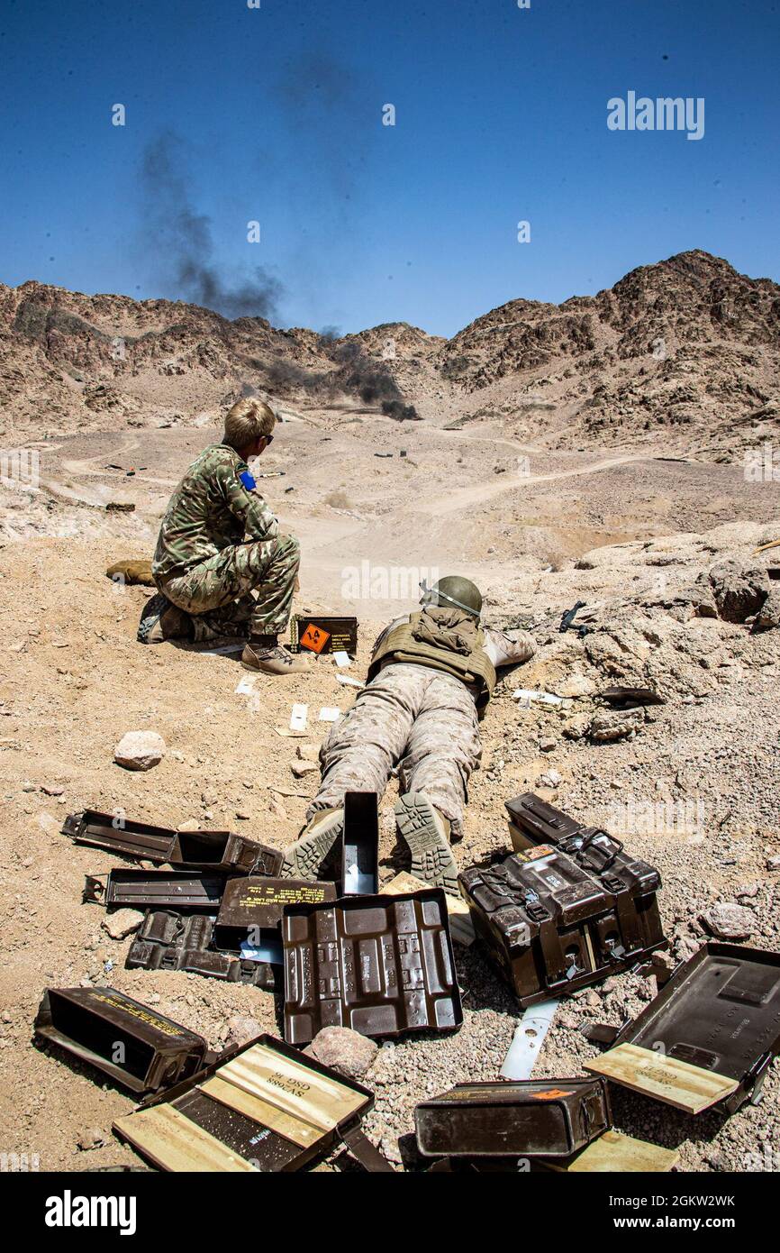 L7a2 general purpose machine gun hi-res stock photography and images ...