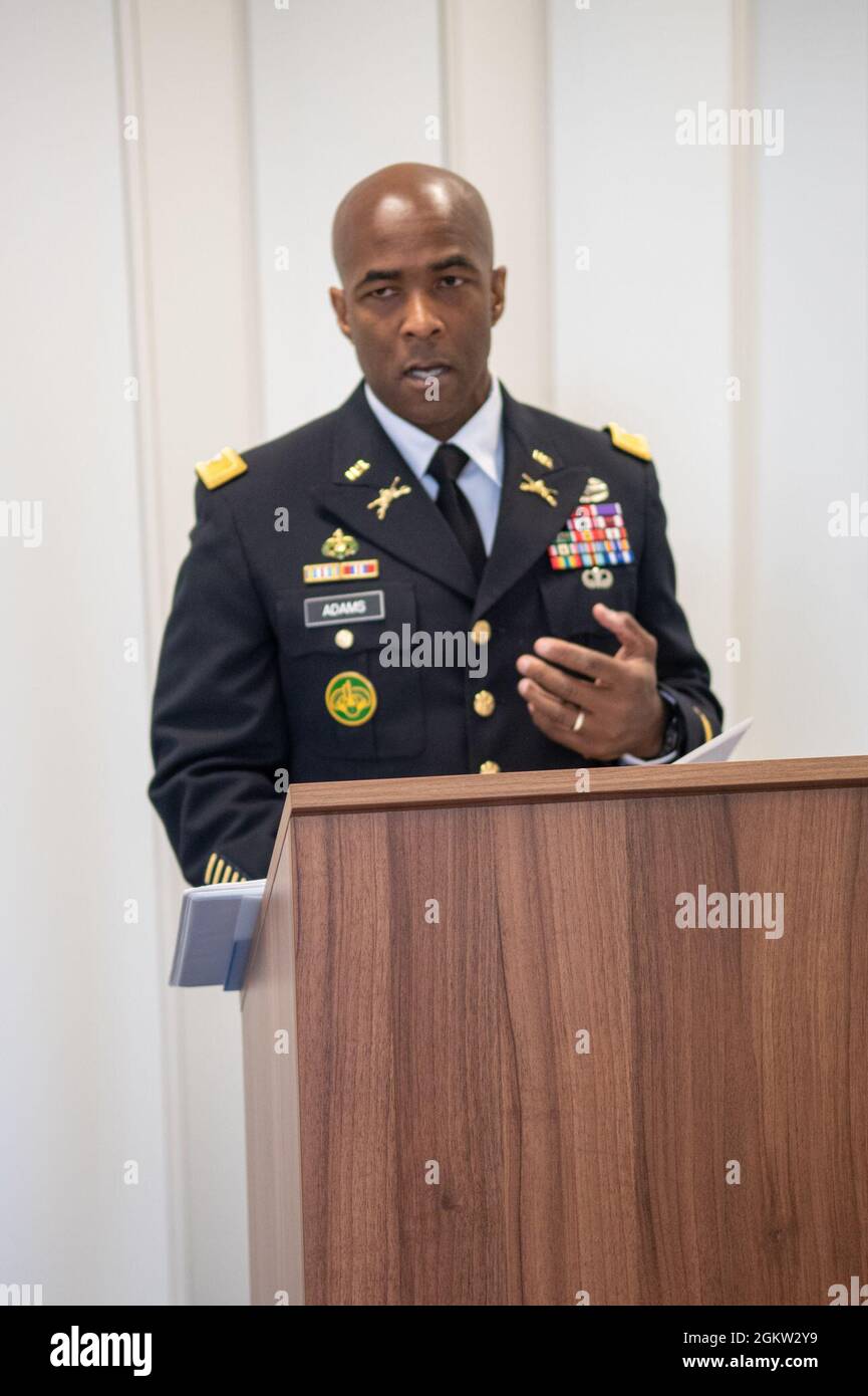 409th contracting support brigade hi-res stock photography and images ...