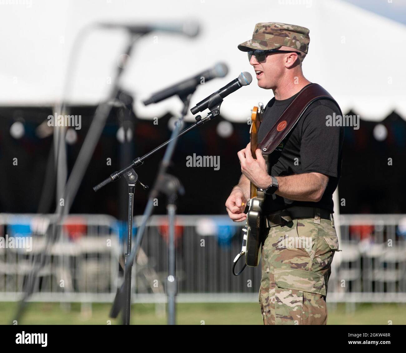 1st armored division band hi-res stock photography and images - Alamy