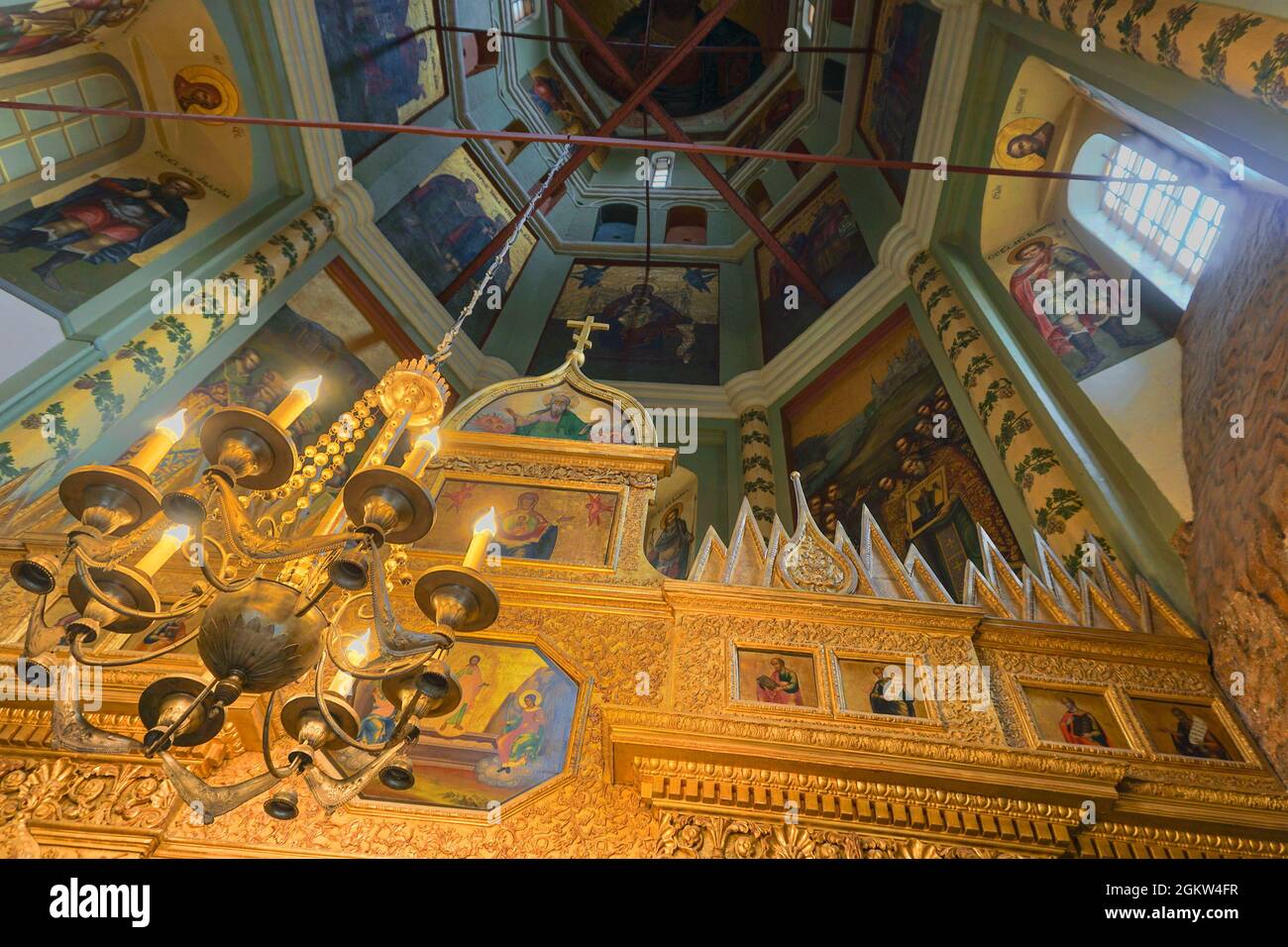 St basils cathedral moscow interior hi-res stock photography and images ...